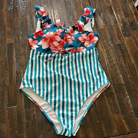 Swim | One Piece Swimsuit Xl | Poshmark